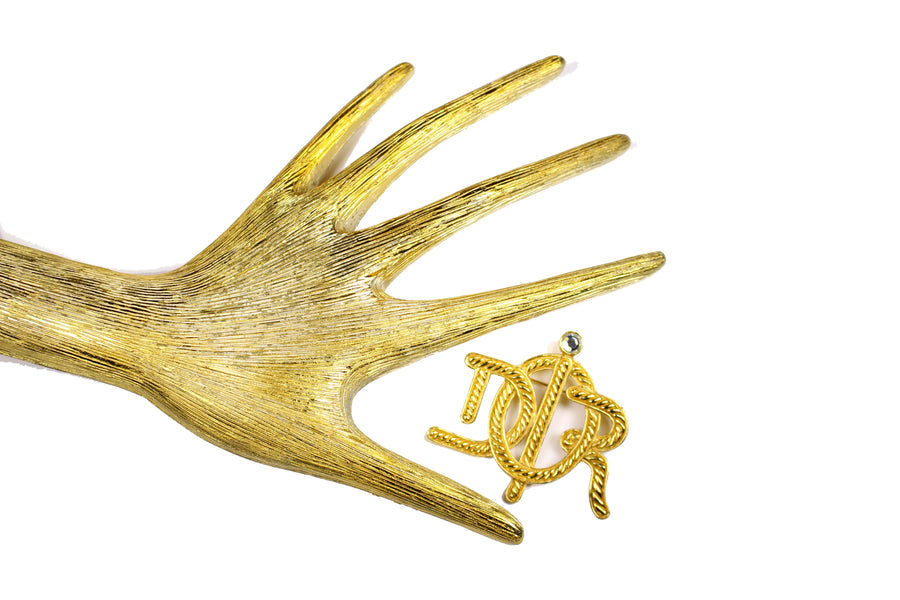 CHRISTIAN DIOR Logo rope brooch – Vintage Carwen